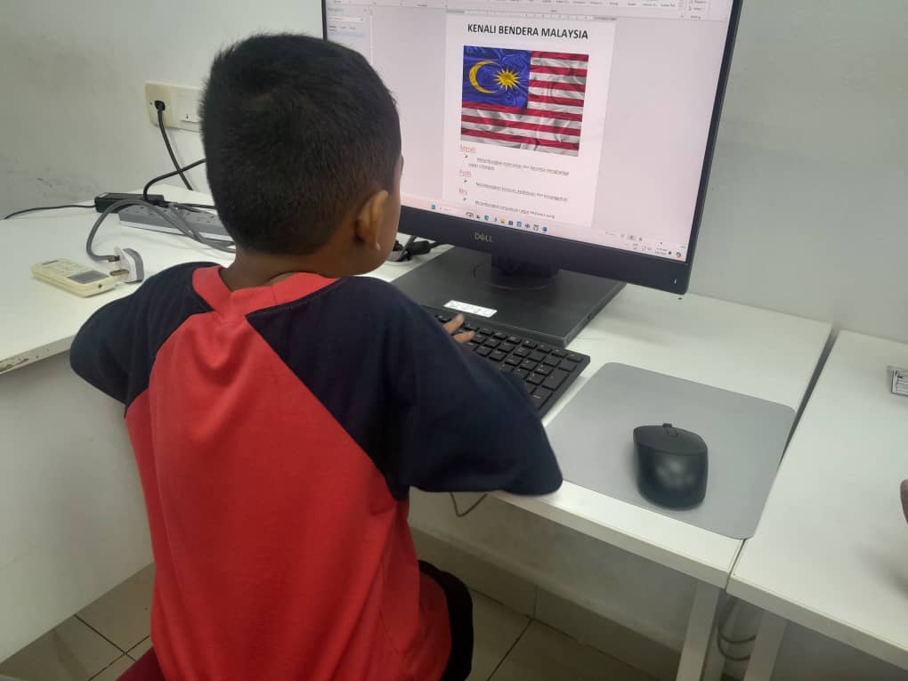 KELAS ICT – MS.WORD (Kenali Bendera Malaysia) – NADI Felda Krau 1